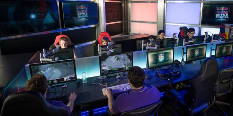 How to Get into the Game Development Industry: 5 Amazing Tips ...